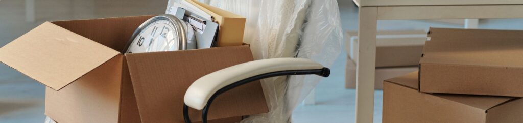 Hourly vs. Flat-Rate Movers - Which Saves You More?